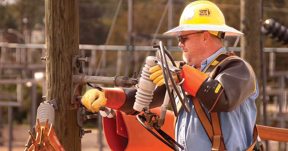 Power Line Worker: Distribution - NCCER